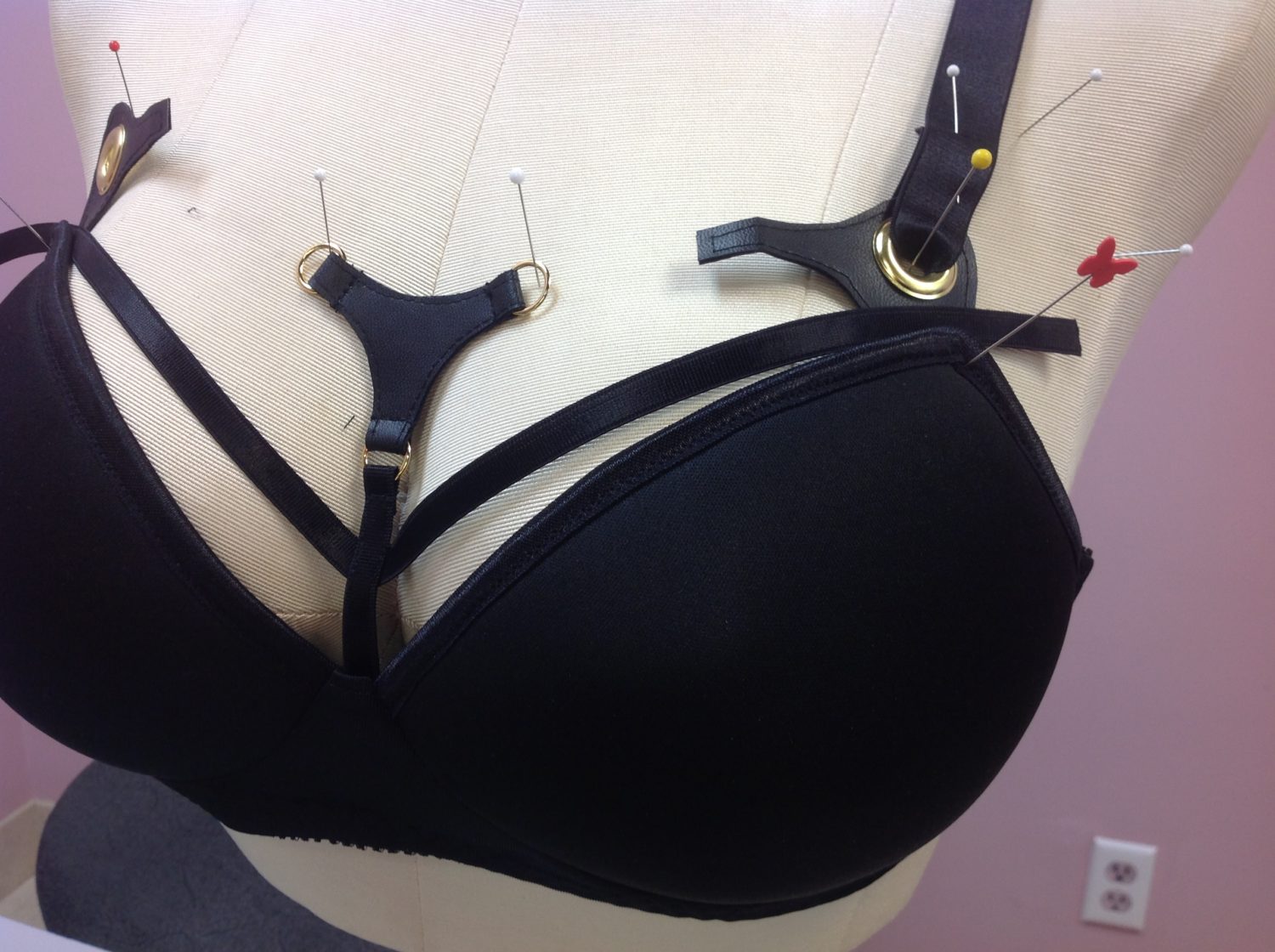 Sexy strapping and how to make them for a DIY bra - Bra-makers Supply
