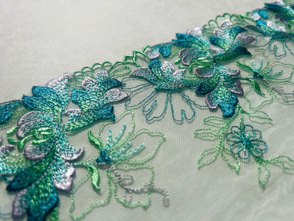 Two Peas in a Pod Premium Lace