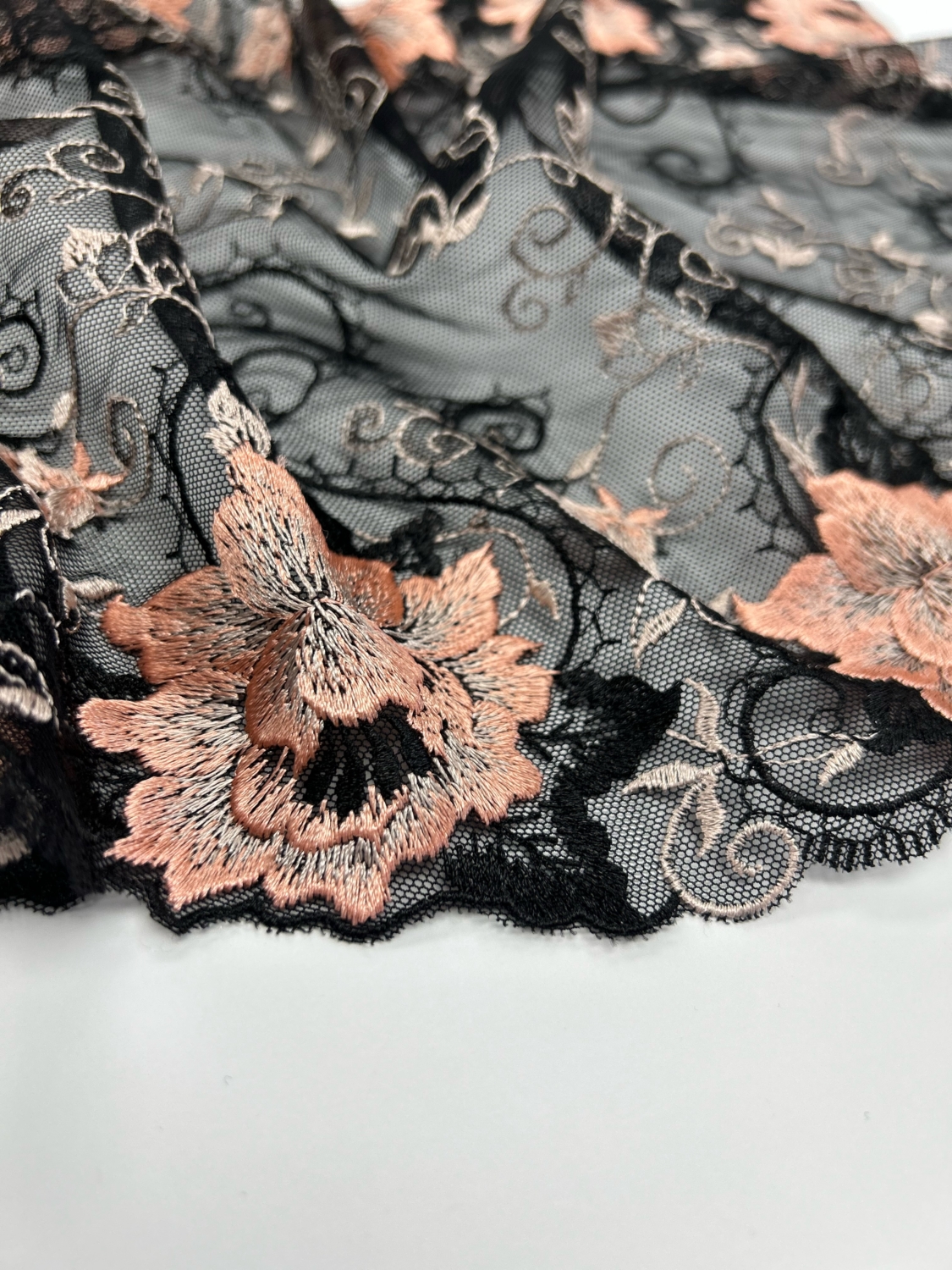 Midnight Rosette Premium Lace